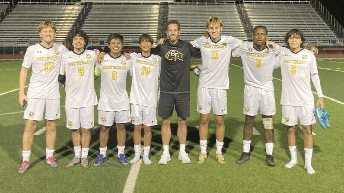 Seniors lead Wichita Southeast soccer to City League title | Wichita Eagle