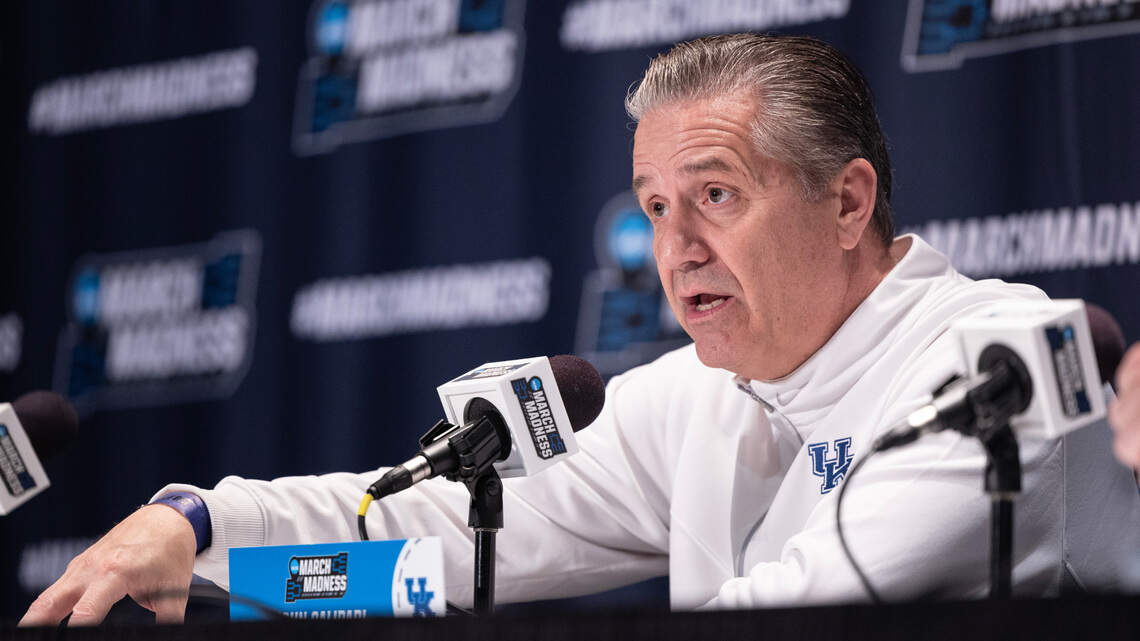 Kansas Jayhawks vs. Arkansas Razorbacks: Starters, TV info | Kansas ...