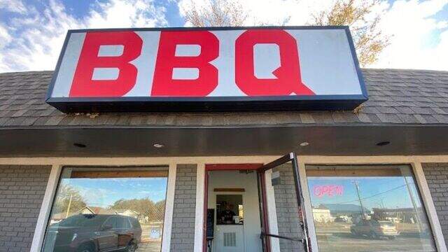 Partners open Peaceful Pachyderm bbq restaurant in Derby | Wichita Eagle